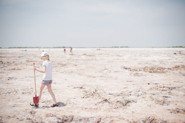 Crystal Digging in Oklahoma at the Salt Plains (By An Oklahoman)