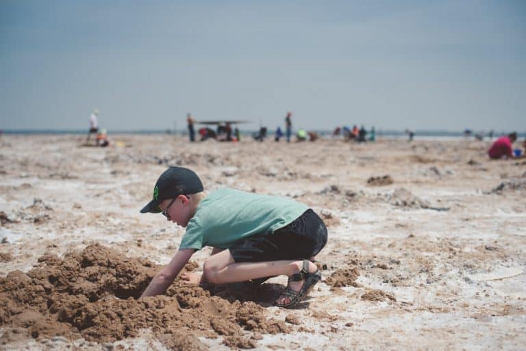 Crystal Digging in Oklahoma at the Salt Plains (By An Oklahoman)